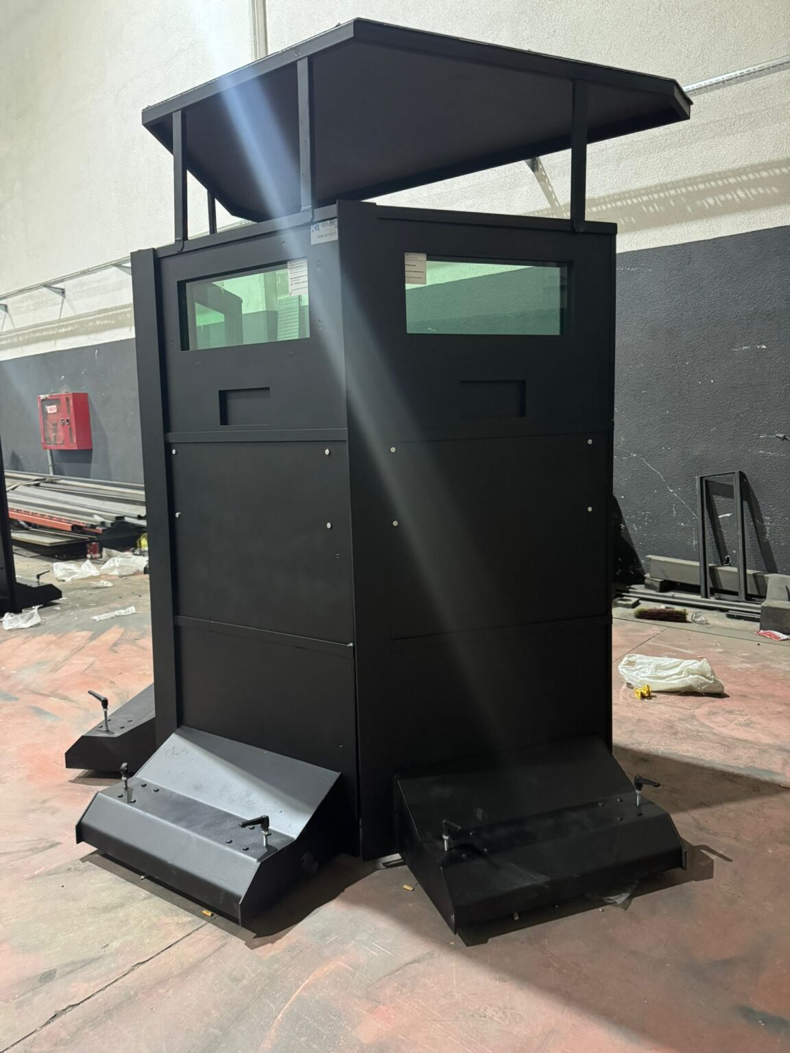 Mobile Ballistic Shield - Karen Grubu